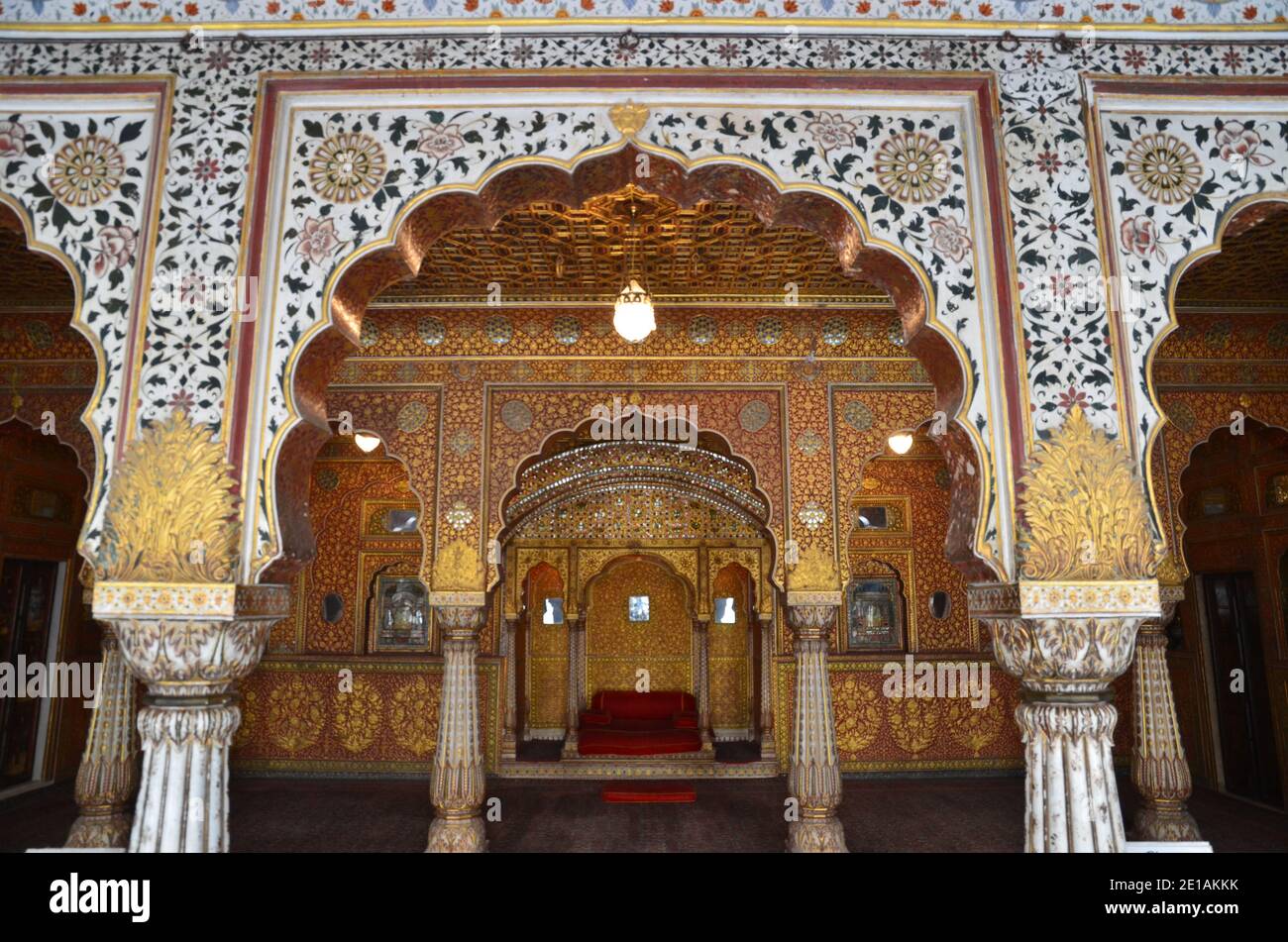 Red throne inside of Junagarh fort in Bikaner, Rajasthan Stock Photo ...