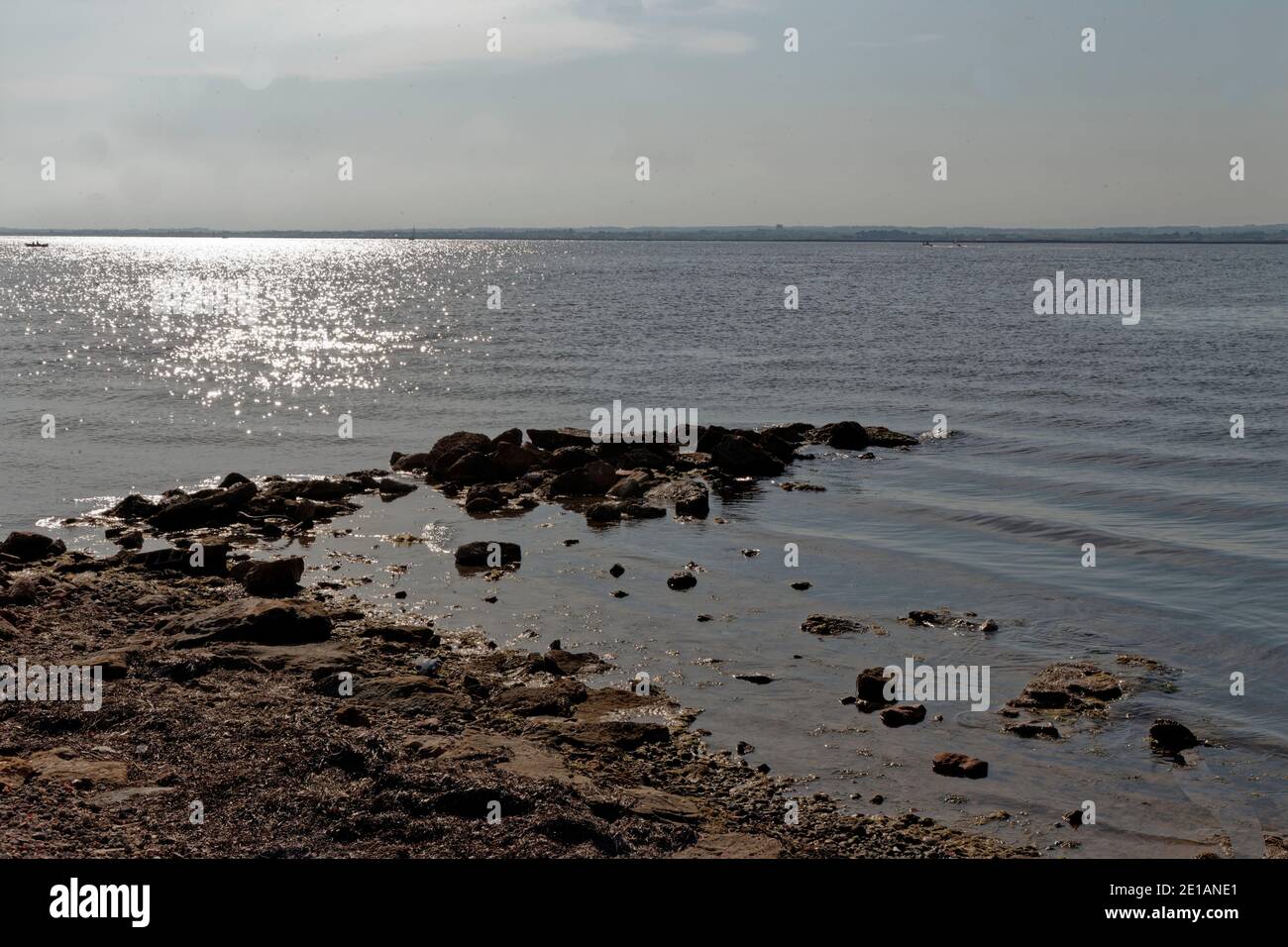 Sete, France. 12th, Aug, 2018. View of the Thau lagoon with shellfish ...