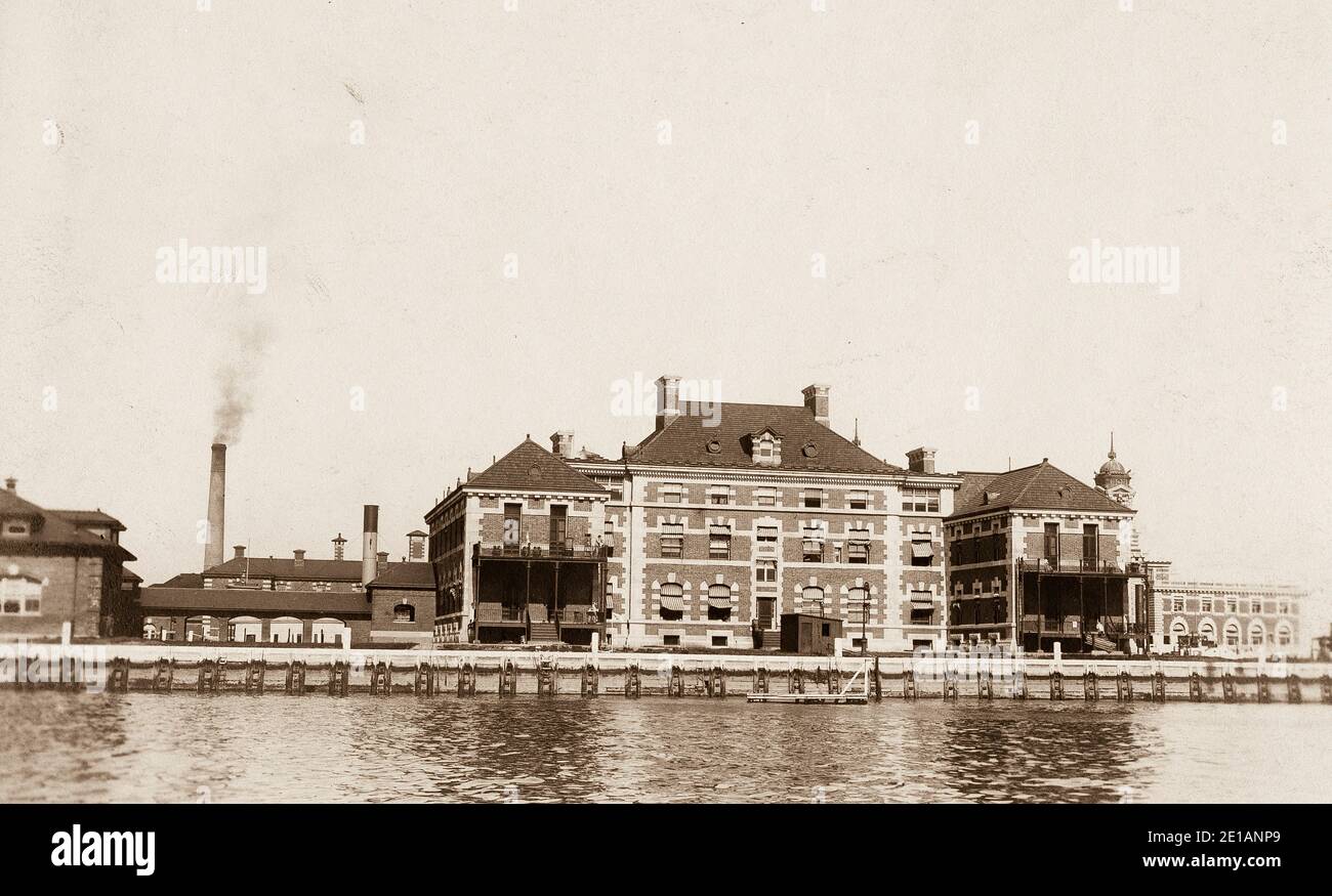 Ellis Island - In the 19th century, Ellis Island was the site of Fort ...