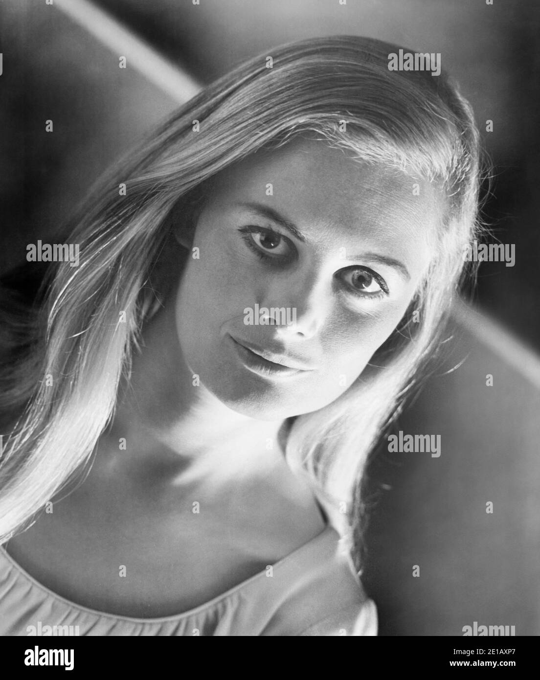 Shirley Knight Rain People