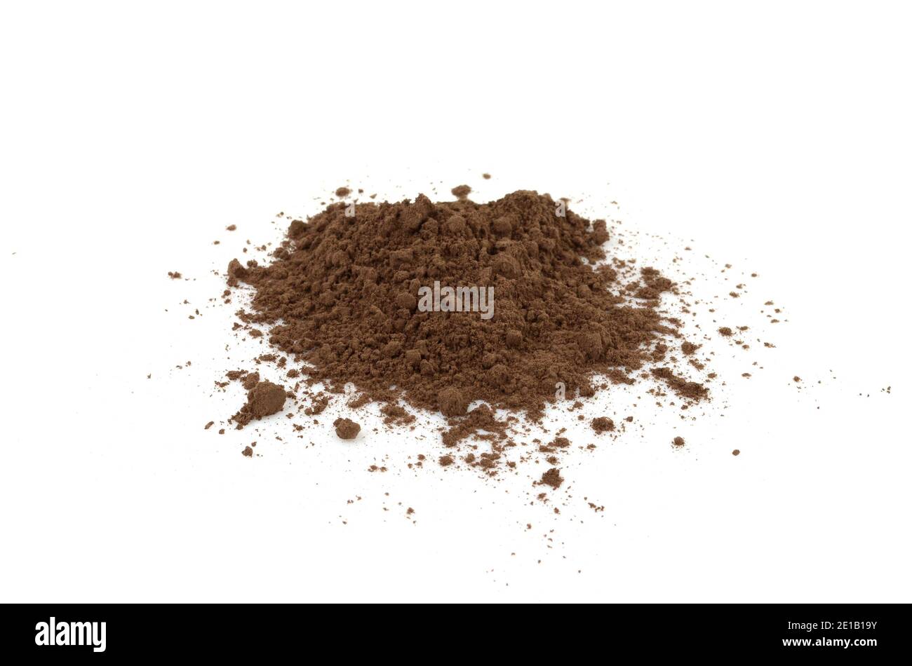 Pile cocoa powder isolated on white background Stock Photo - Alamy