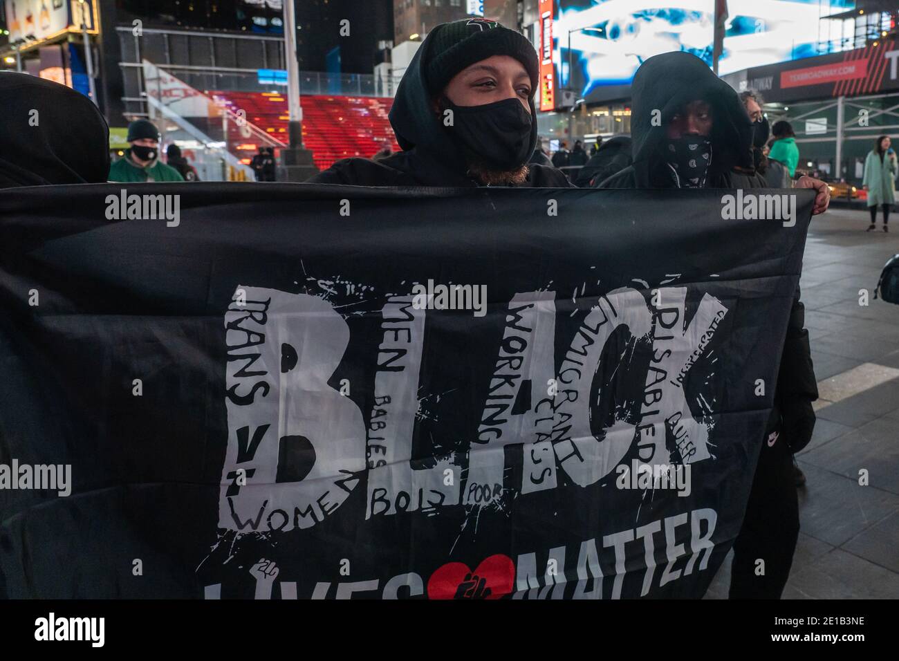 Blm protestor back hi-res stock photography and images - Alamy