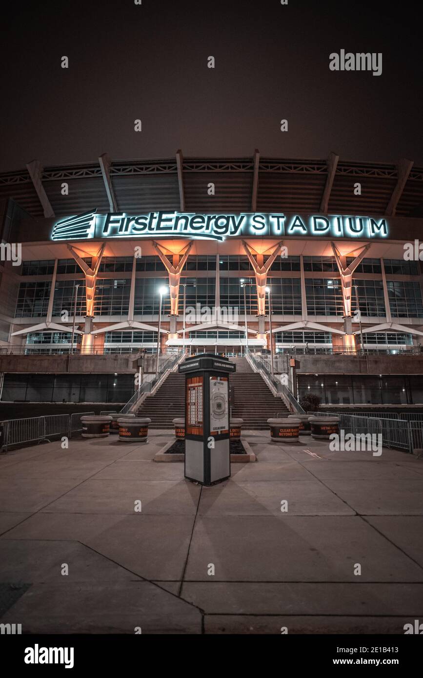 First energy stadium cleveland hi-res stock photography and images - Alamy