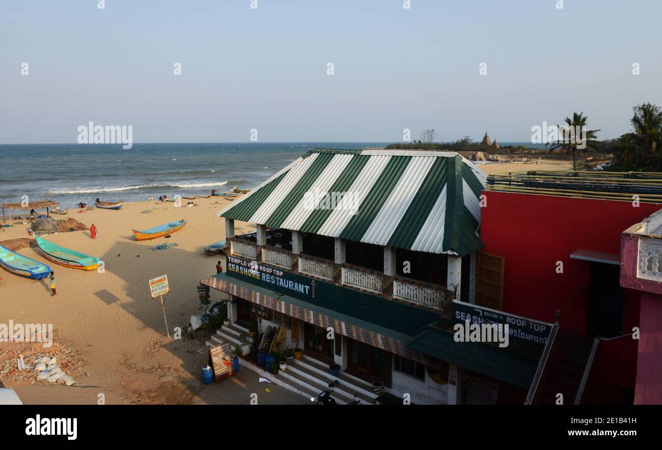 The beachfront Sea Shore restaurant in Mahabalipuram, India Stock Photo ...