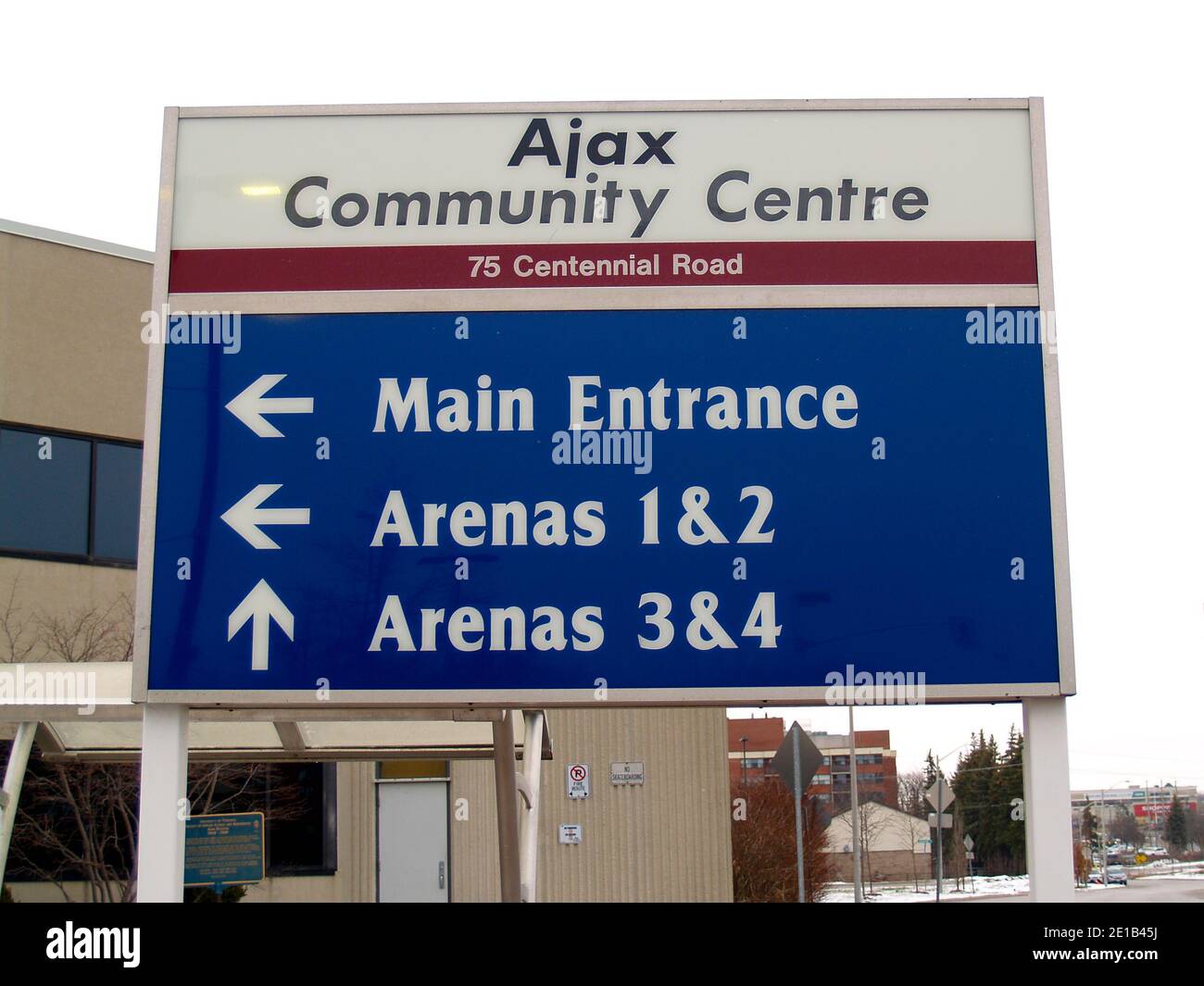 War memorial hall ontario hi-res stock photography and images - Alamy