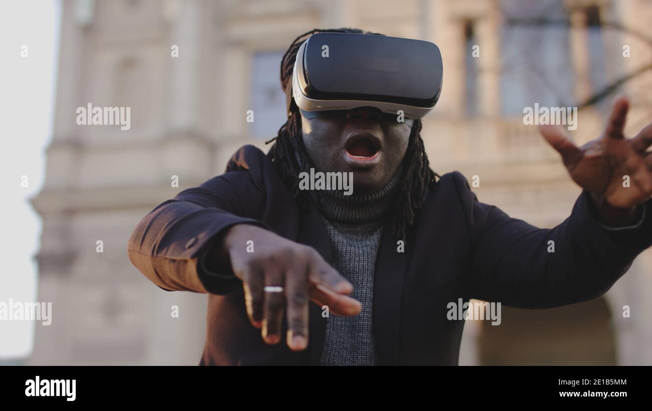Vr Goggles Scared High Resolution Stock Photography and Images - Alamy
