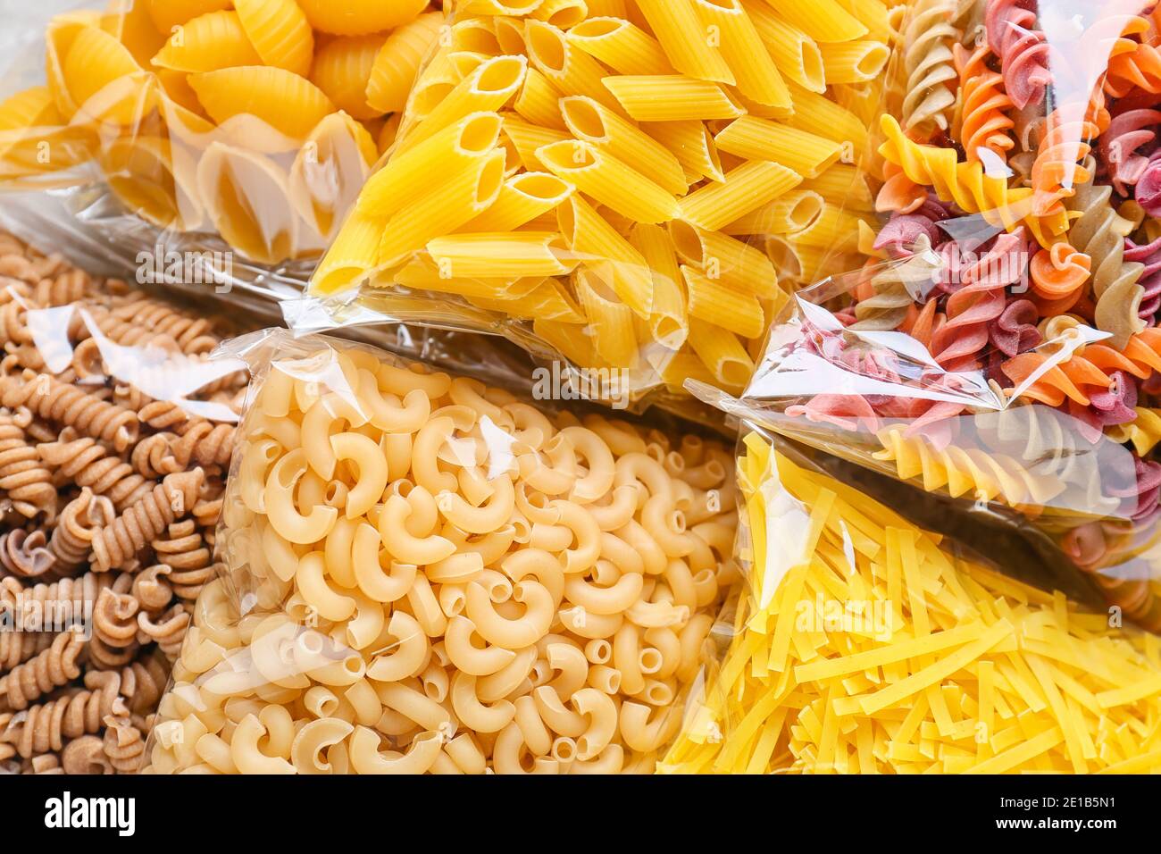 Spiral pasta pack hi-res stock photography and images - Alamy