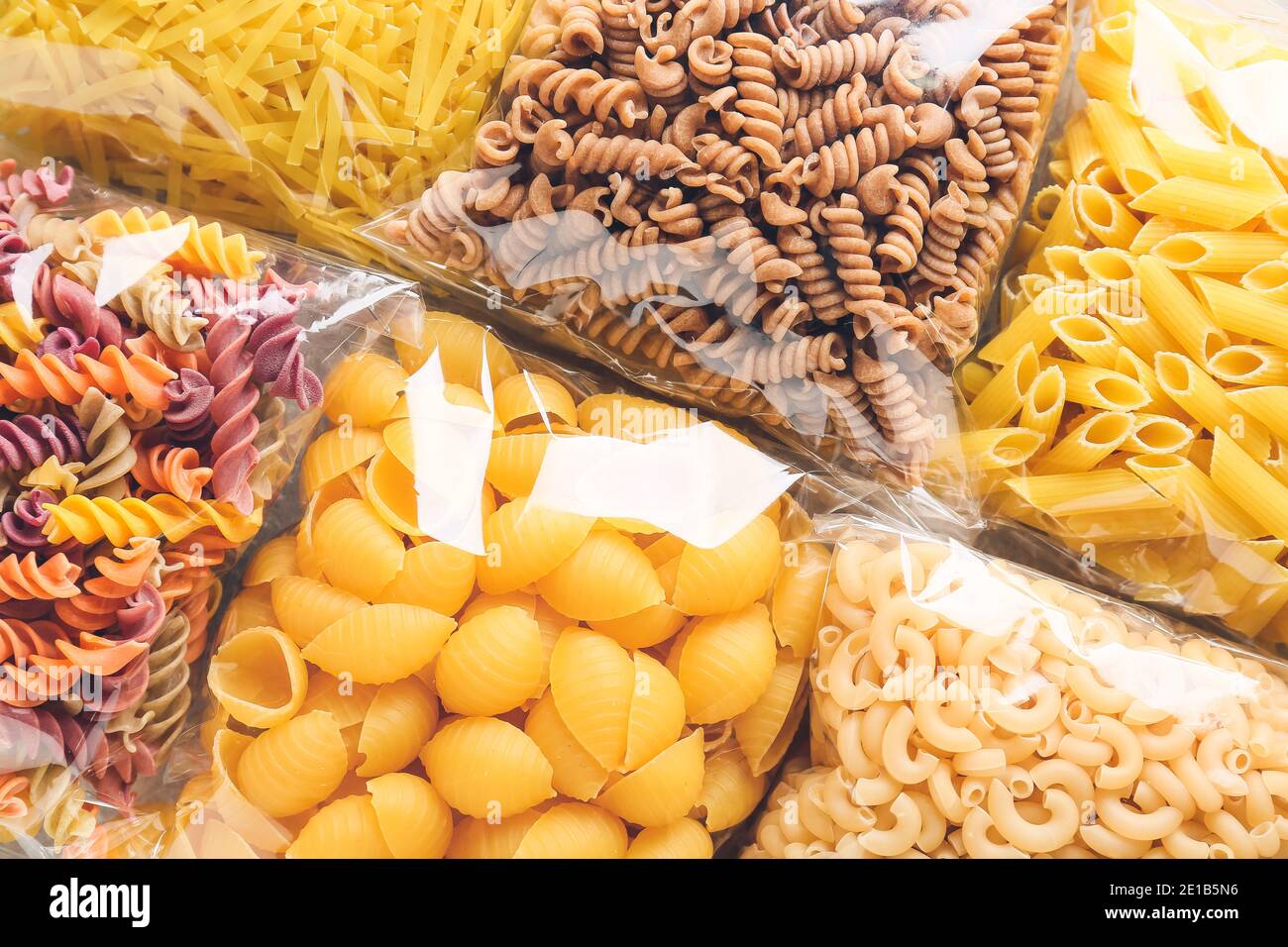 Spiral pasta pack hi-res stock photography and images - Alamy