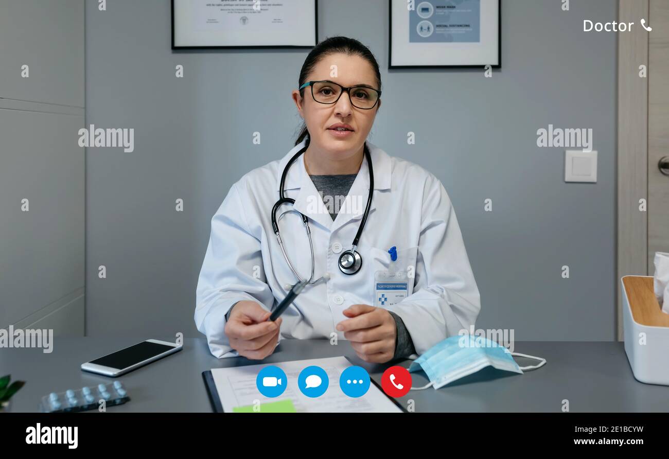 Video call doctor hi-res stock photography and images - Alamy