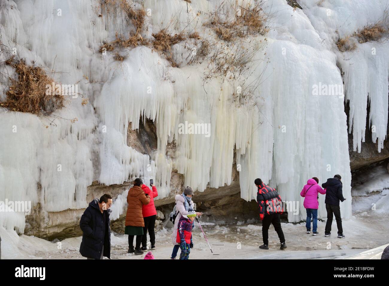 January 6, 2021, Mentougou, Mentougou, China: Beijing,CHINA-Tourists ...