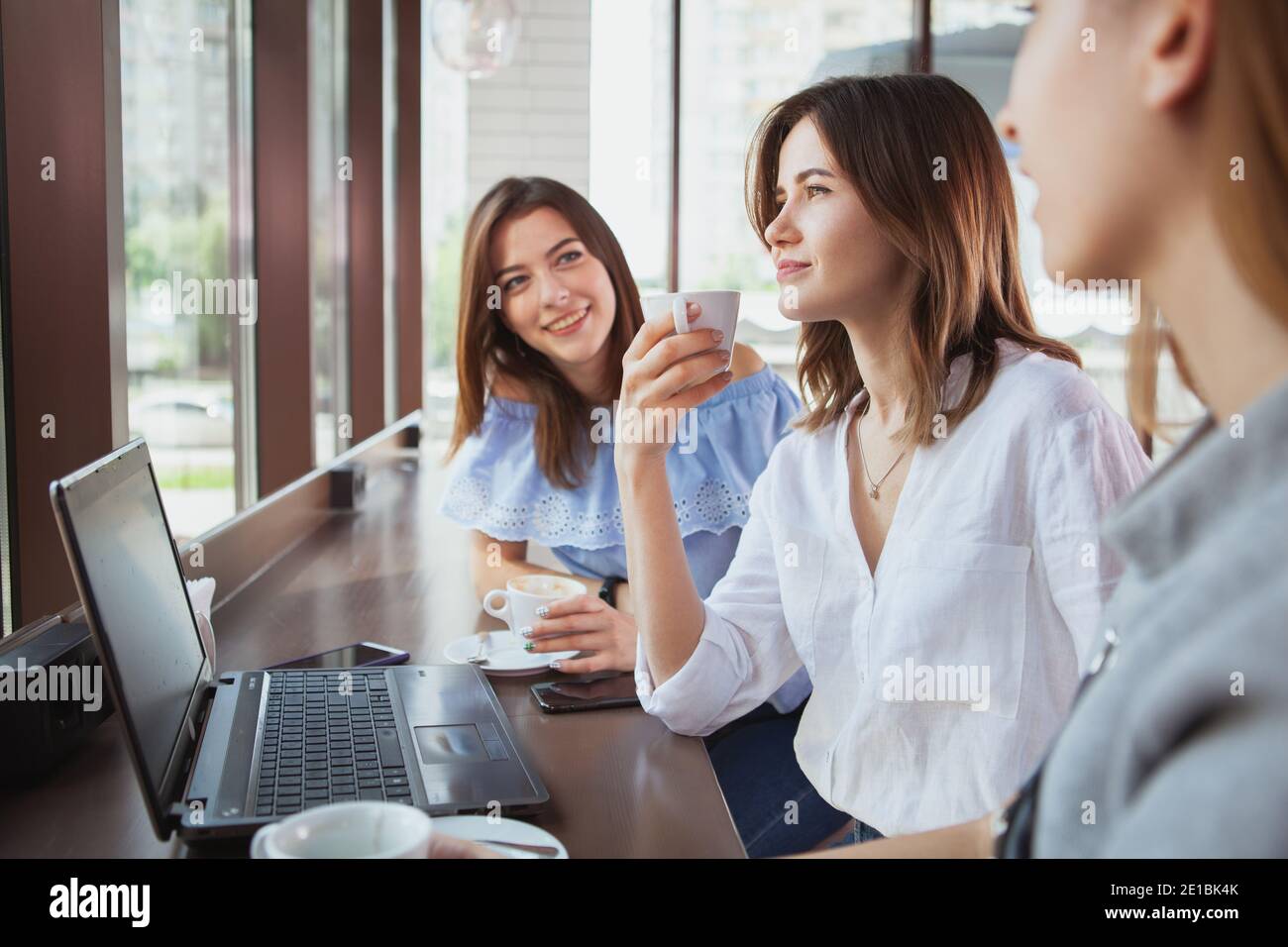 Talk Over Tea High Resolution Stock Photography and Images - Alamy