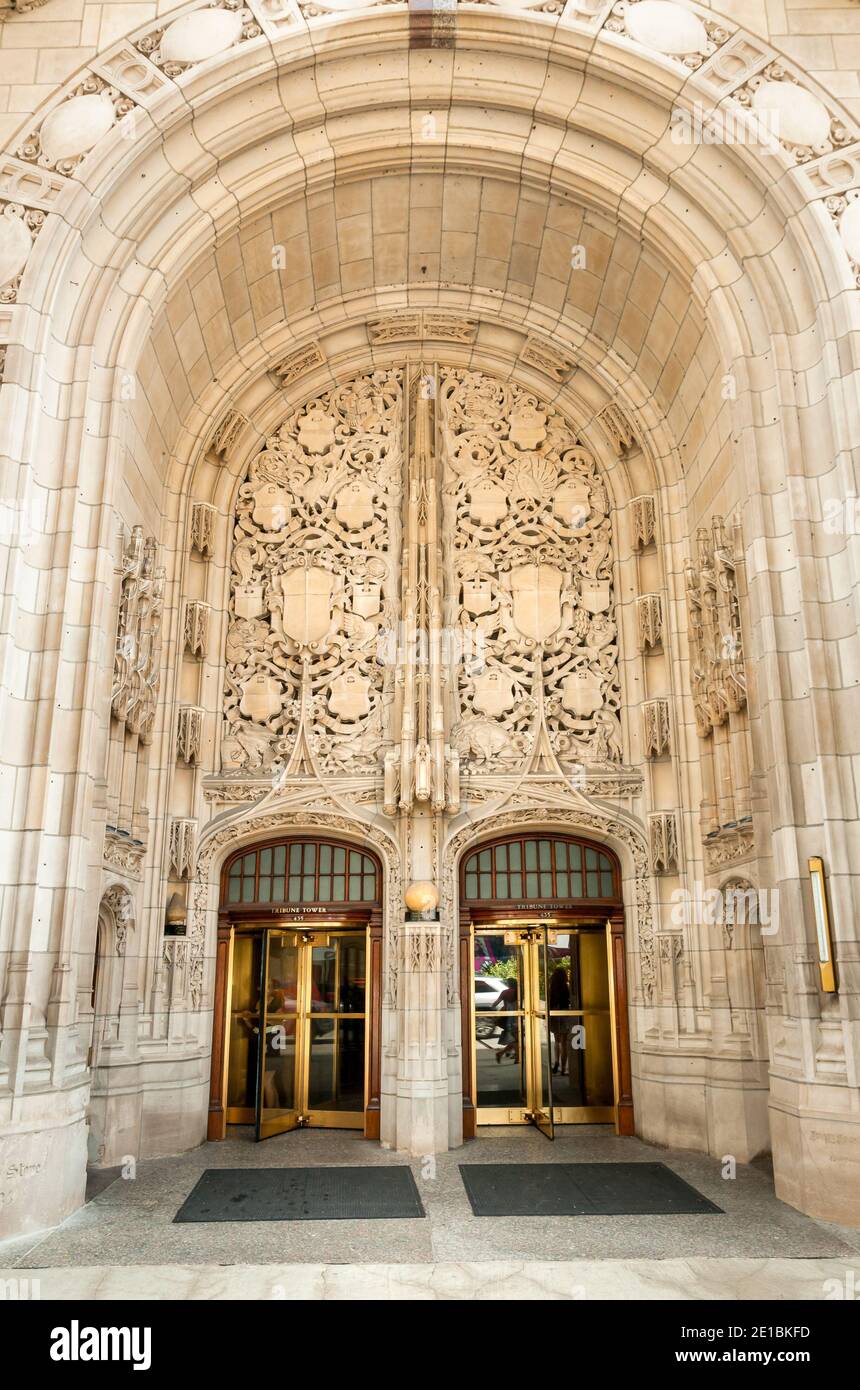 Tribune tower neo gothic architecture hi-res stock photography and ...