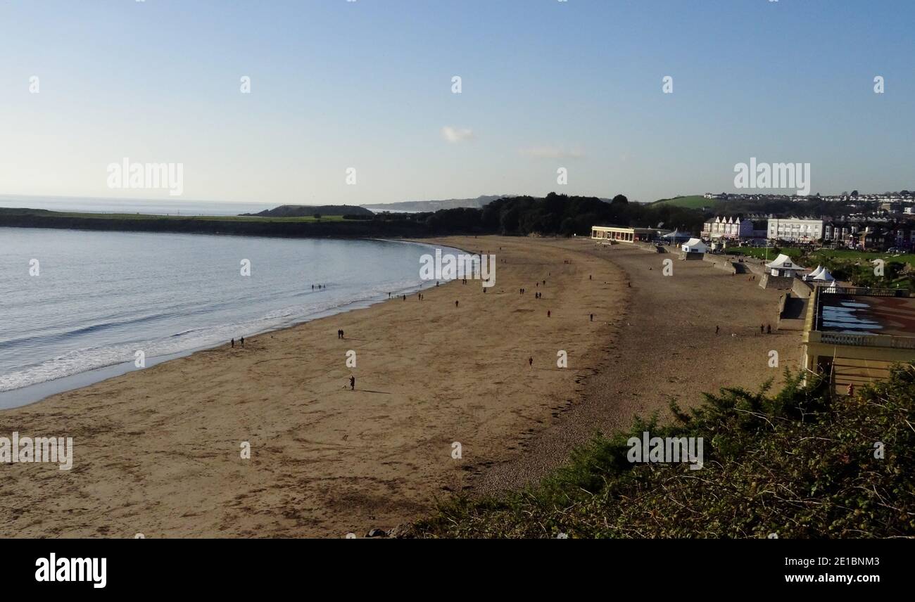 Cardiff bay beach hi-res stock photography and images - Alamy