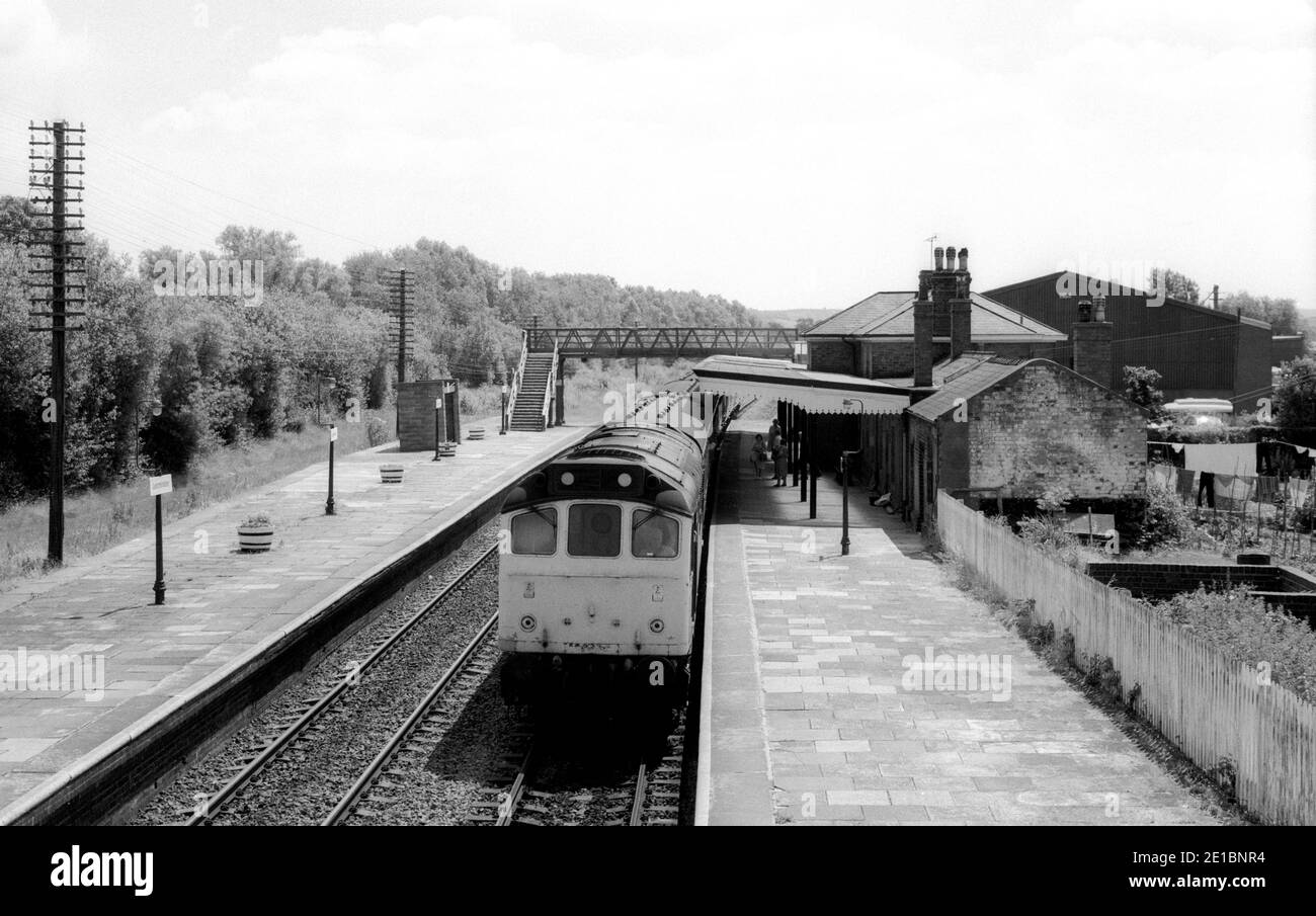 Class 25 diesel locomotive No.25095 heading a passenger train to Crewe ...