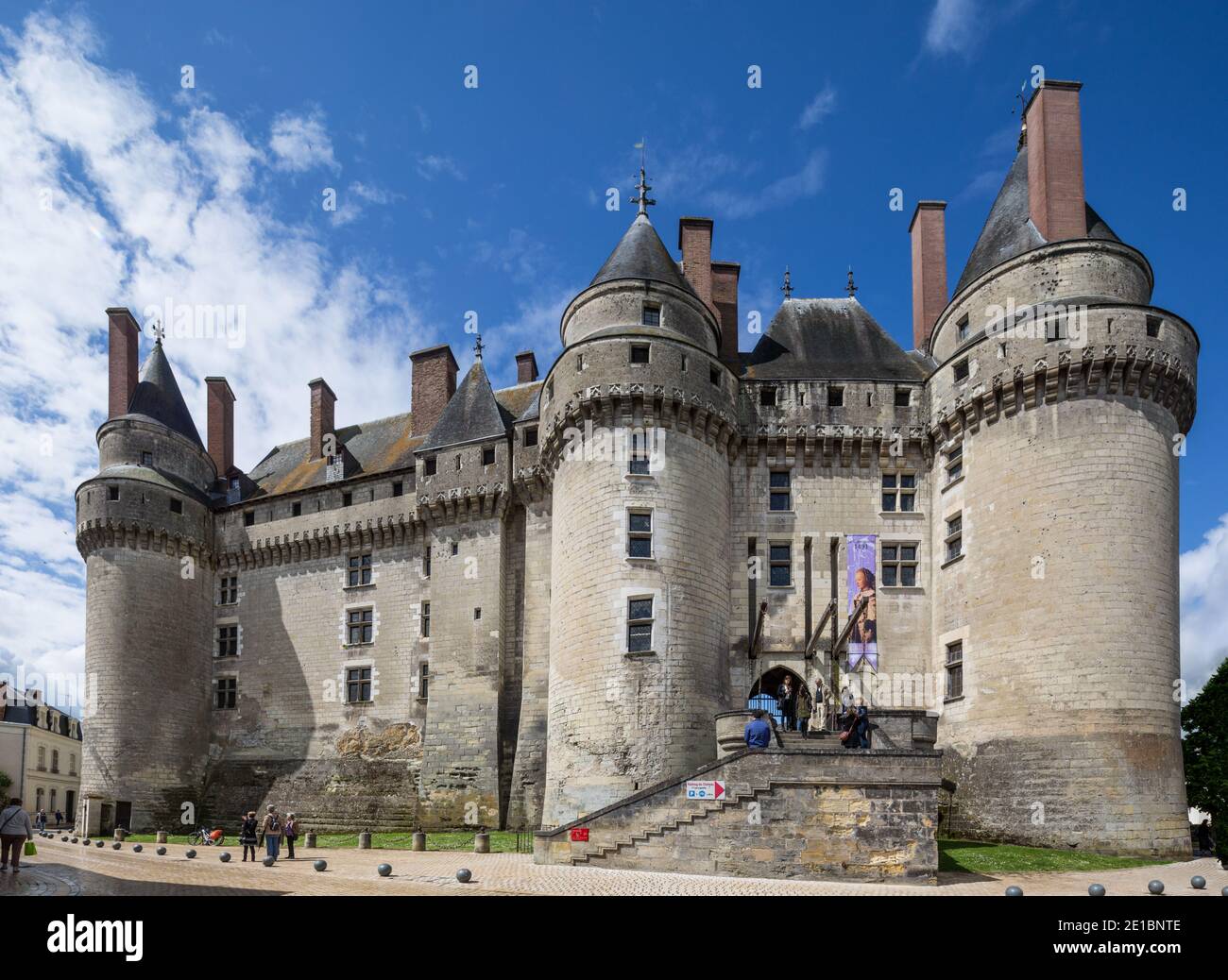 Chateau de langeais loire valley hi-res stock photography and images ...