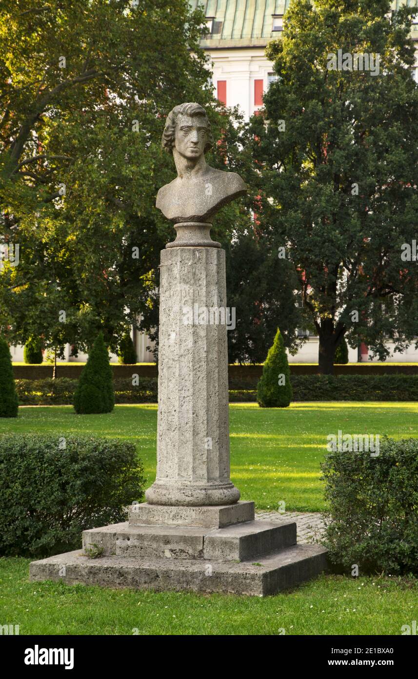 Monument to Frederic chopin park in Poznan. Poland Stock Photo - Alamy