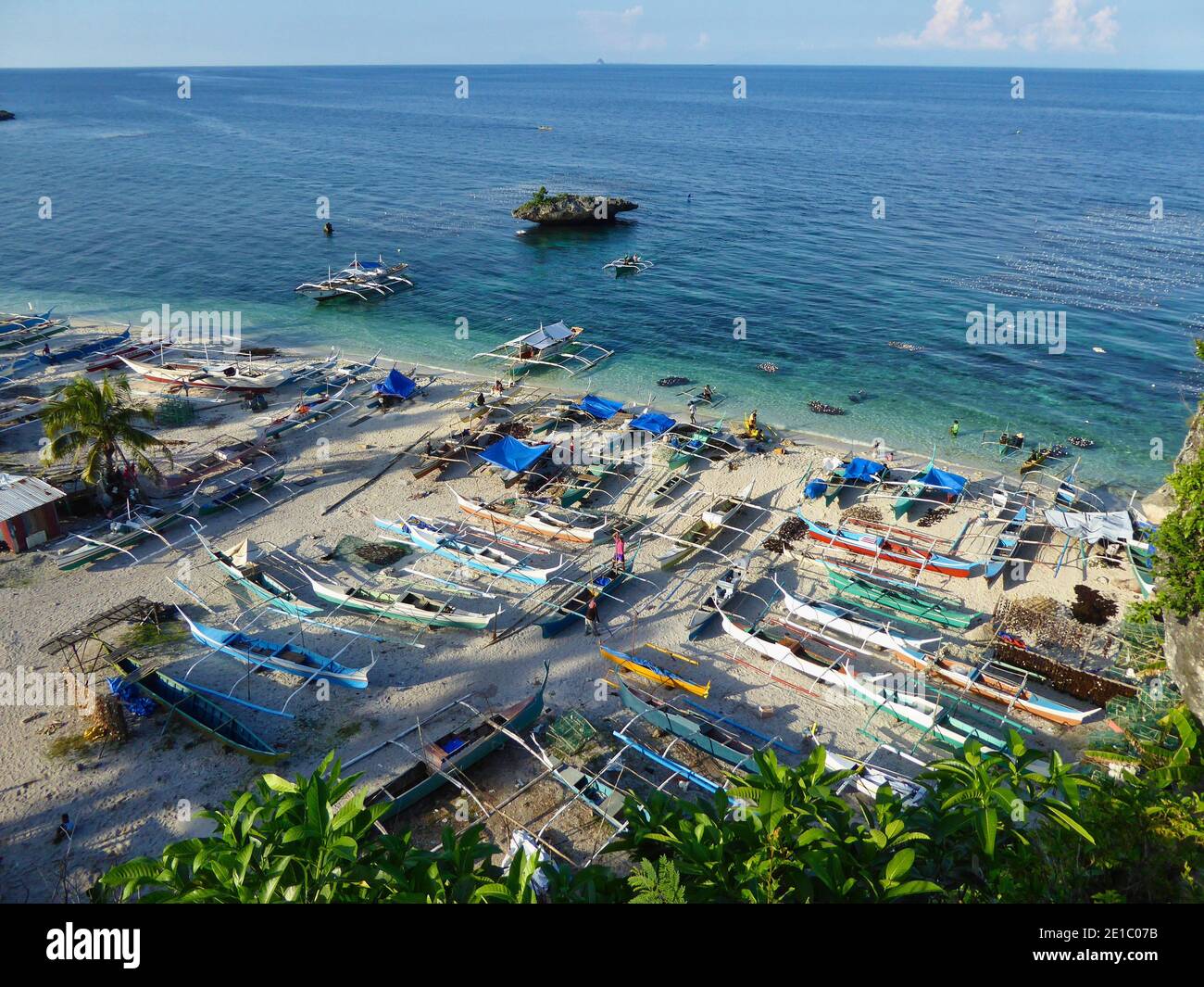 Philippines fisherman aerial view hi-res stock photography and images ...