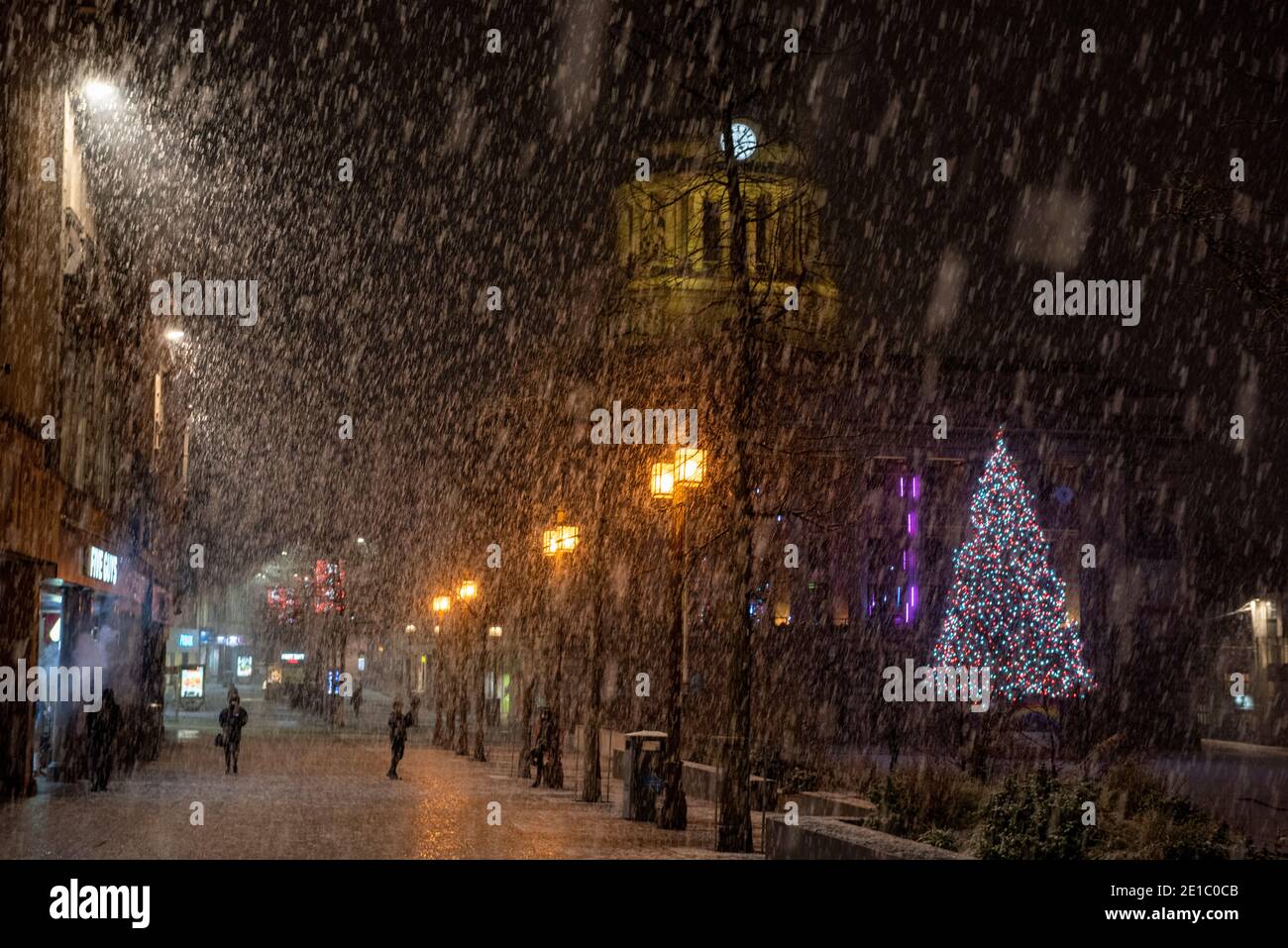 Snow shower in the Market Square, Nottingham City Centre ...