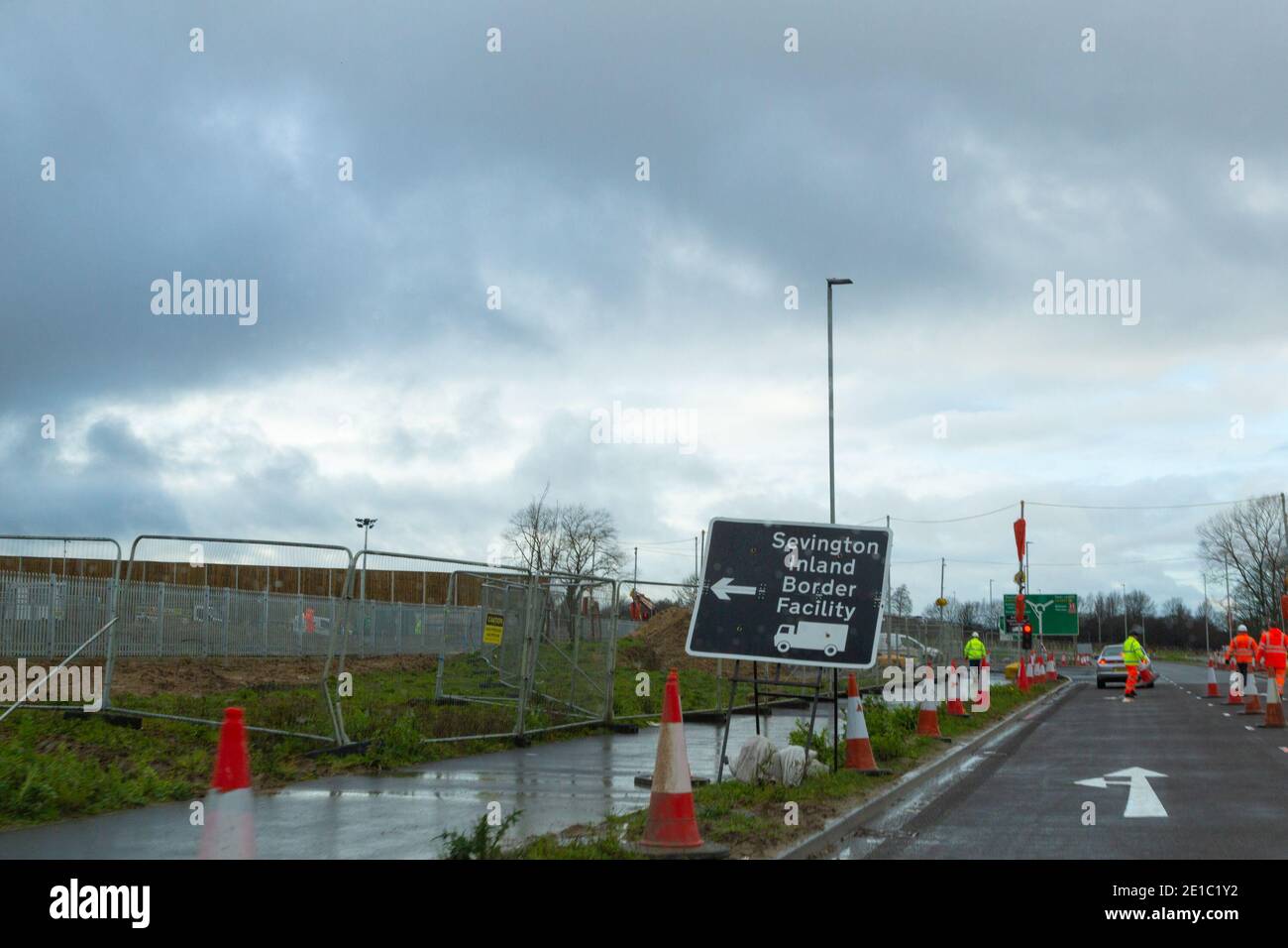 Inland border facility sign hi-res stock photography and images - Alamy