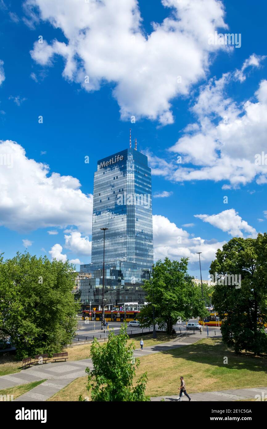 Metlife sign hi-res stock photography and images - Alamy
