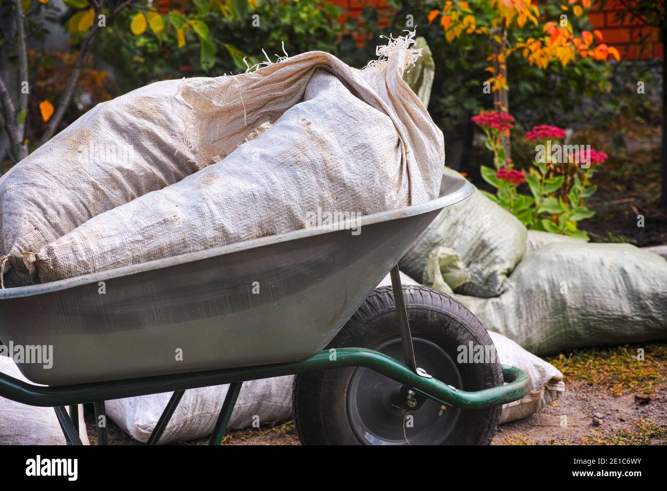 Wheelbarrow bag hi-res stock photography and images - Alamy