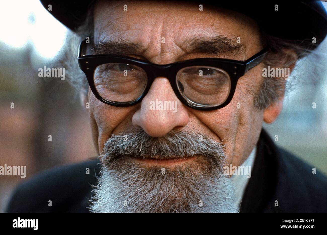 Mr Tekke Rosenberg aged 88, a member of the Central Synagogue ...