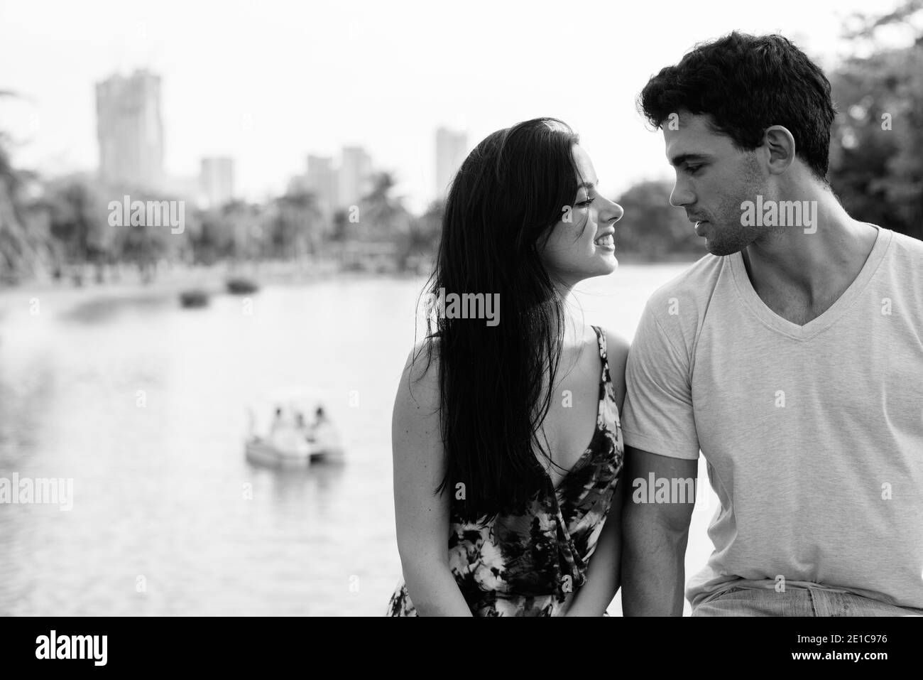 Together side profile sitting man woman Black and White Stock Photos ...