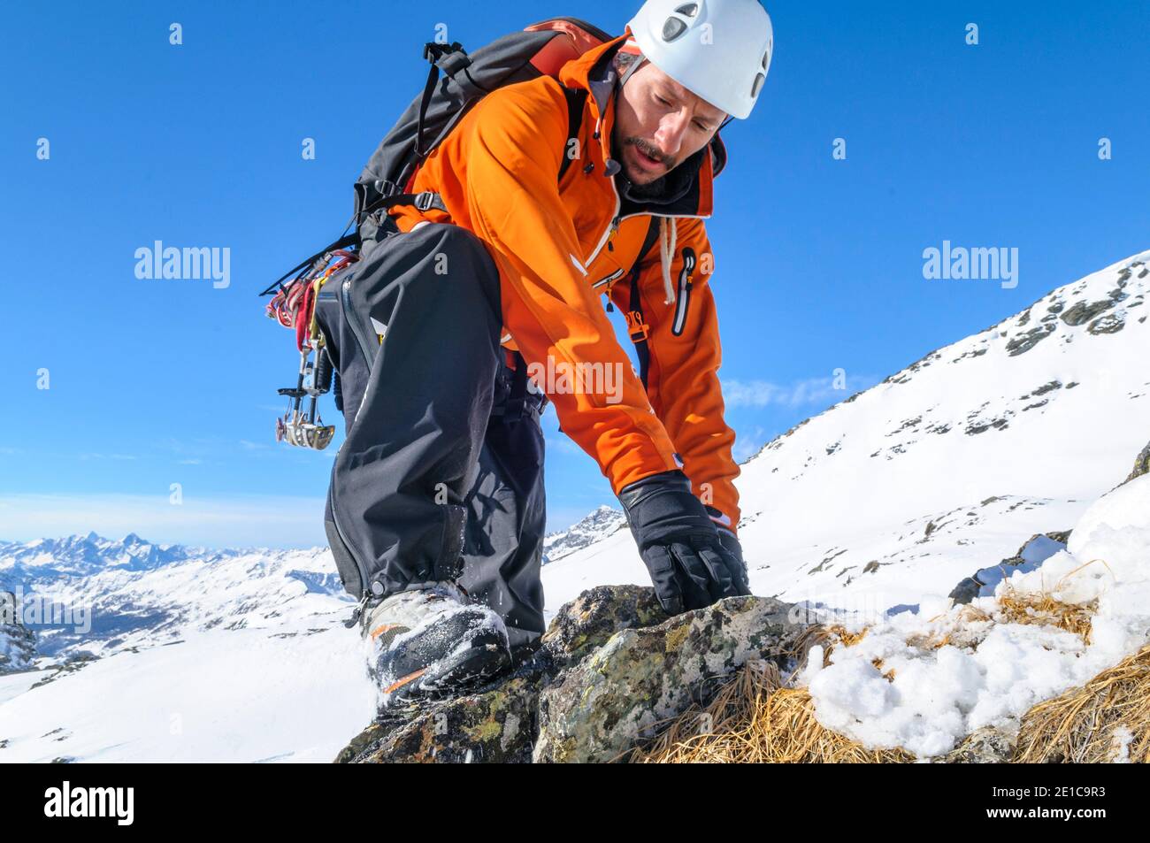 Alpinist silhouette hi-res stock photography and images - Alamy