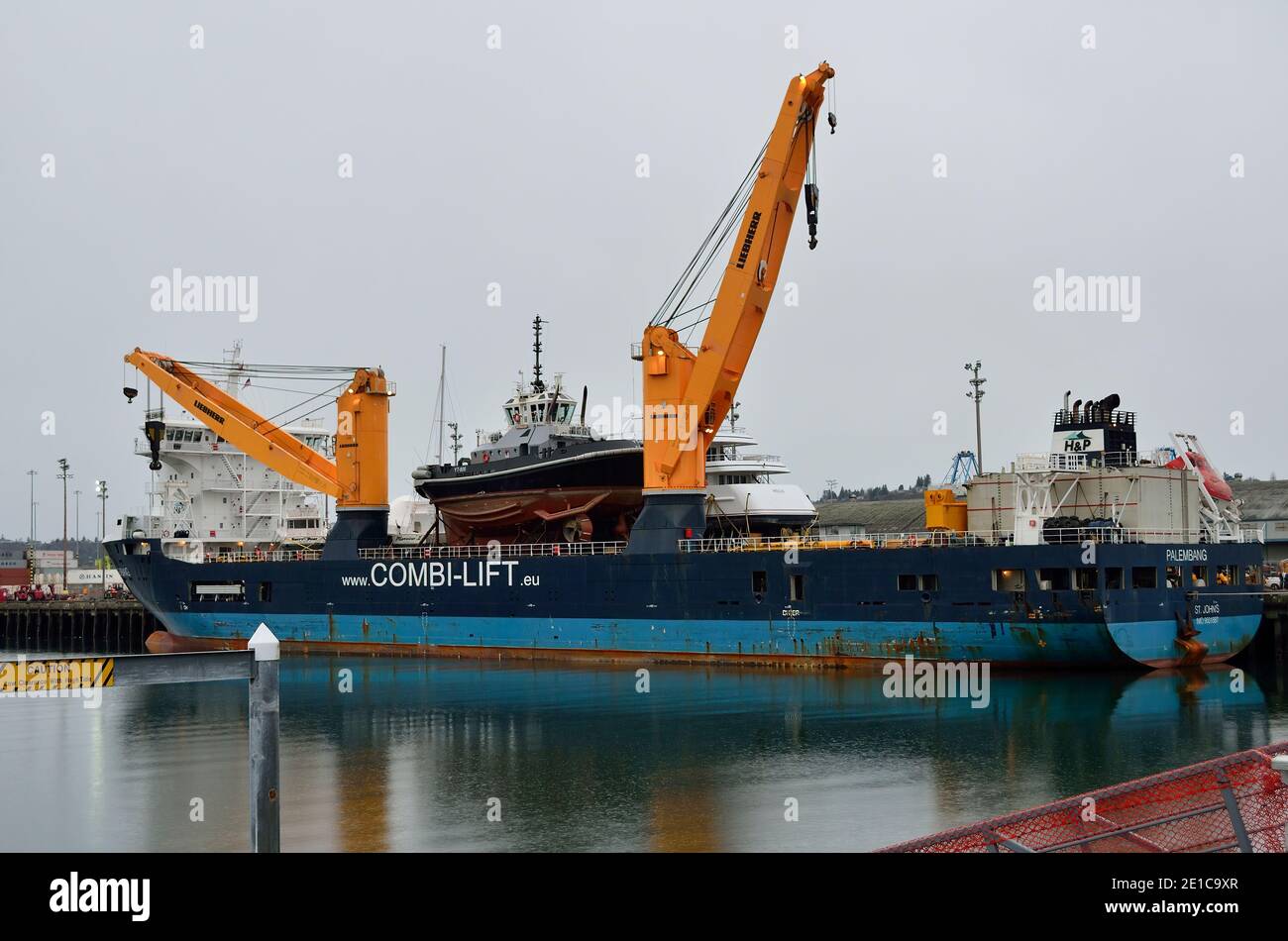 Combi lift hi-res stock photography and images - Alamy