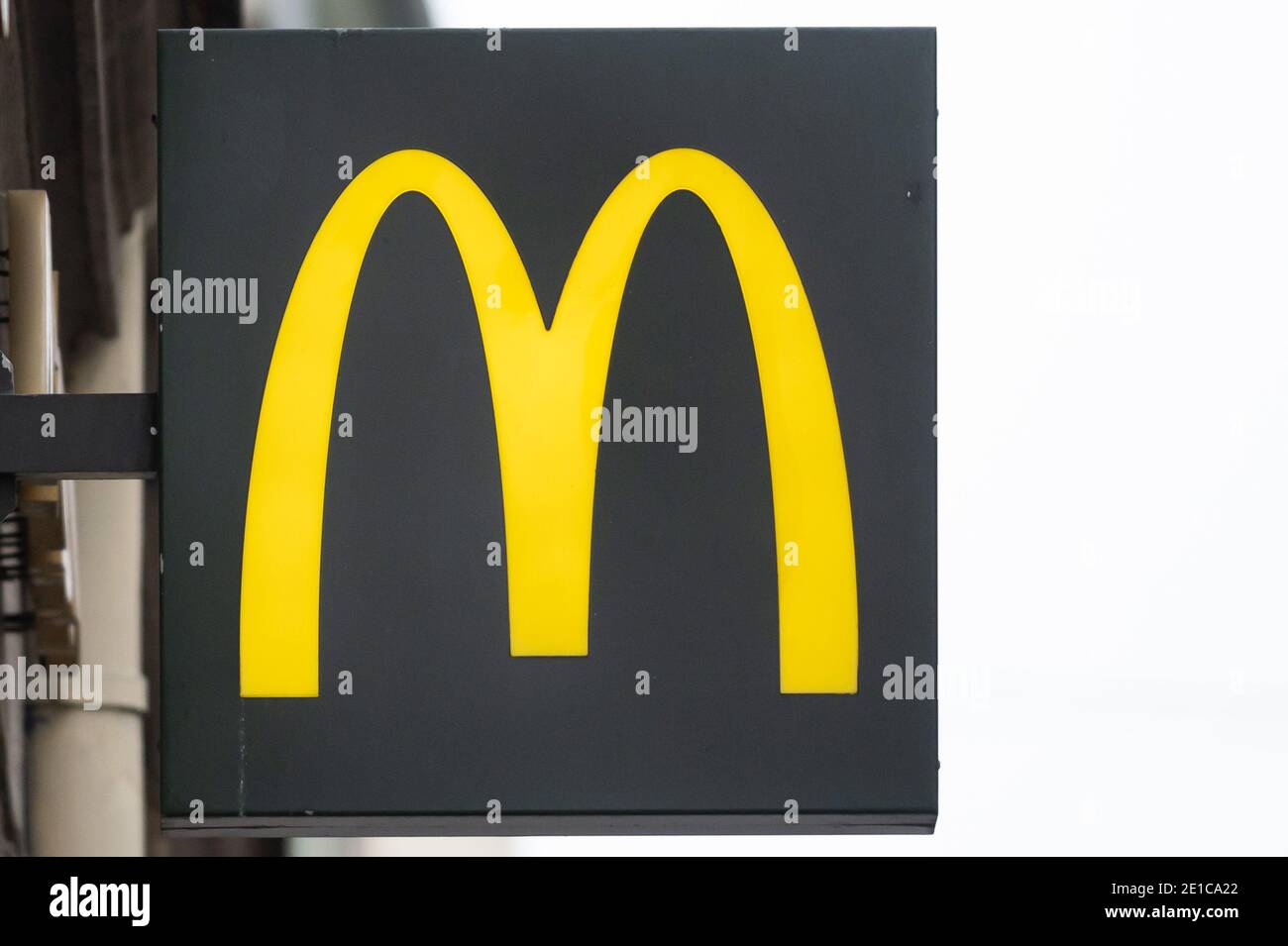 A close-up of a McDonaldÕs sign Stock Photo - Alamy