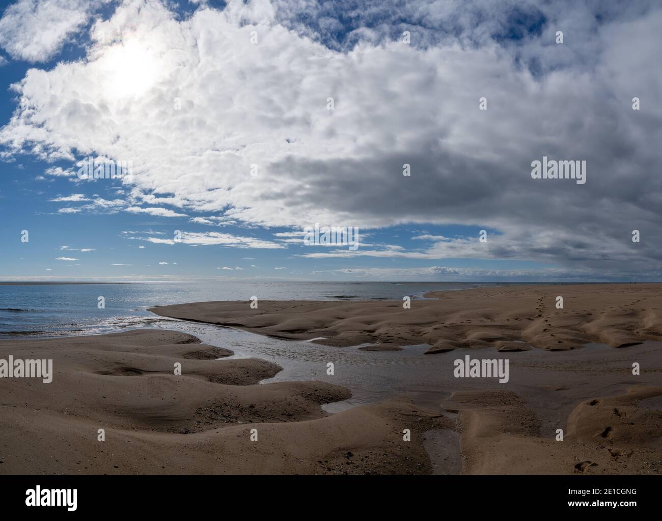 Wave tide tidal wide hi-res stock photography and images - Alamy