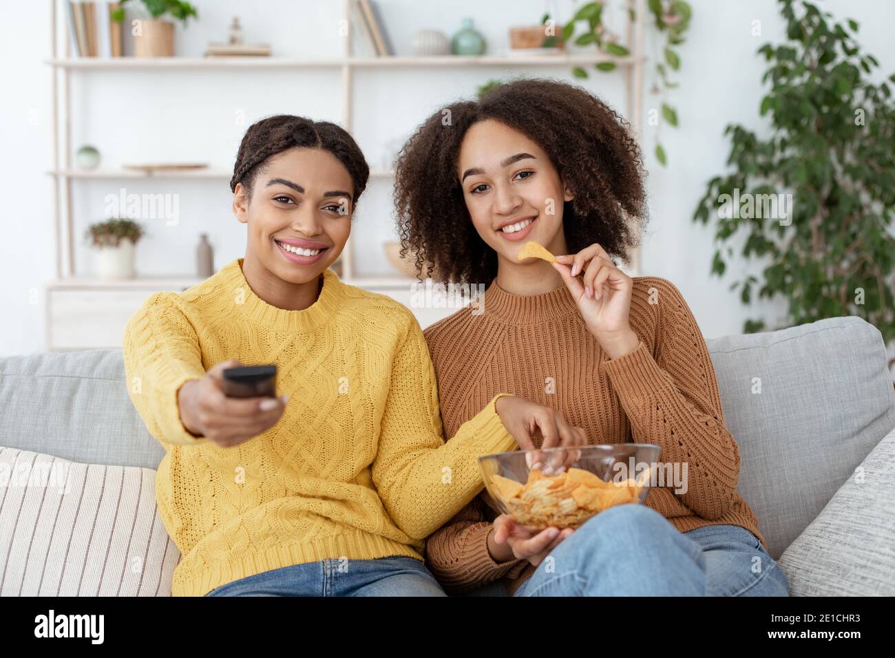 Covid family isolation hi-res stock photography and images - Alamy