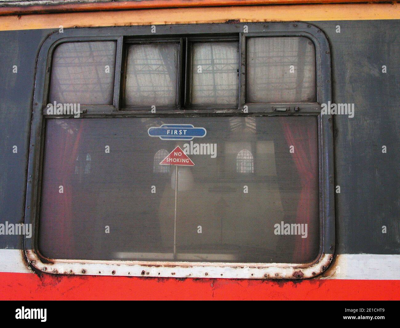Vintage train window hi-res stock photography and images - Alamy