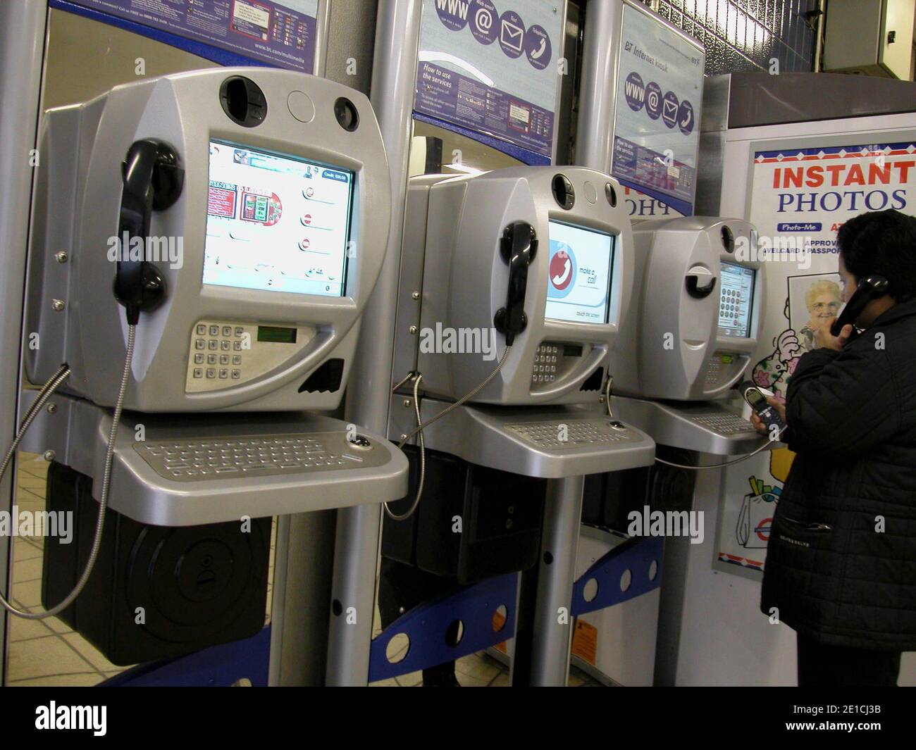 BT British telecom bt internet kiosk email kiosk phonebox Stock Photo ...