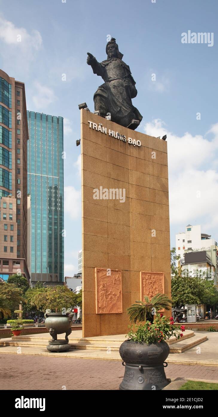 Tran Hung Dao statue on Me Linh square in Ho Chi Minh. Vietnam Stock Photo - Alamy