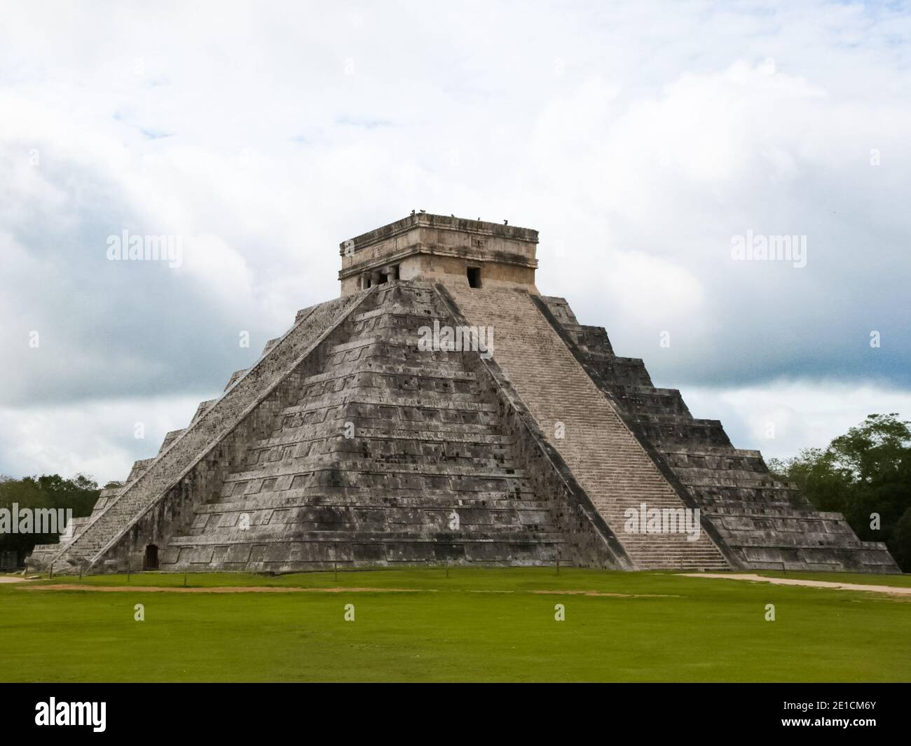 Aztec pyramid in Mexico. The Mayan civilization Stock Photo - Alamy