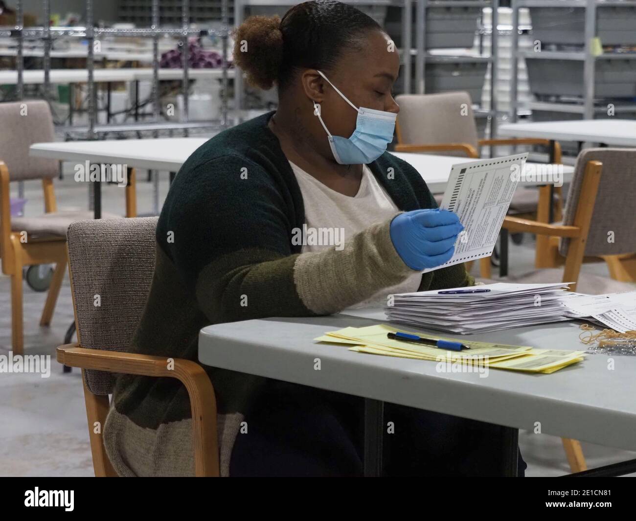 Ballot tabulation hi-res stock photography and images - Alamy