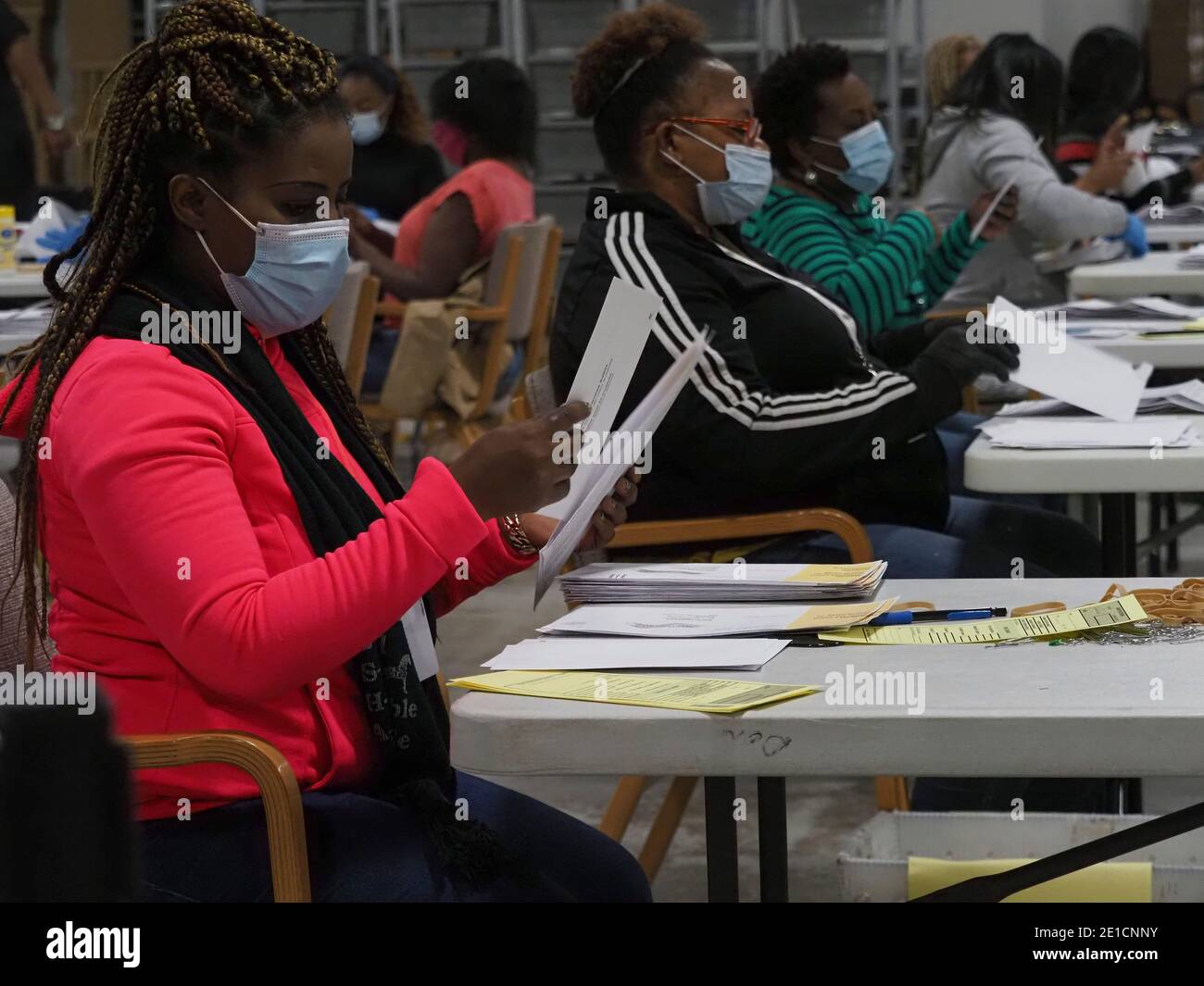 Ballot tabulation hi-res stock photography and images - Alamy