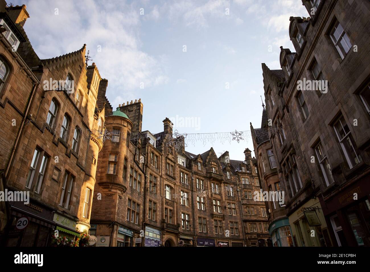 Edinburgh rooftops hi-res stock photography and images - Alamy