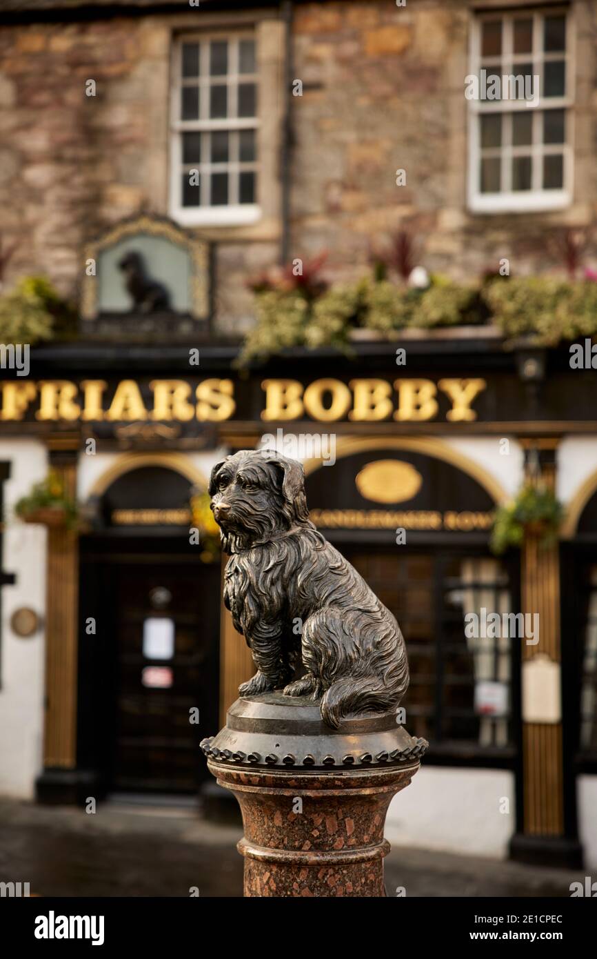 Greyfriars bobby statue hi-res stock photography and images - Alamy