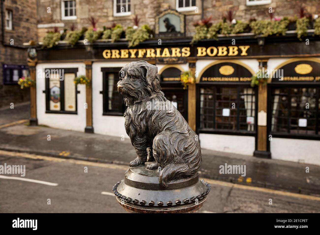 Greyfriars Bobby statue in Edinburgh, Scotland, The Skye Terrier dog ...