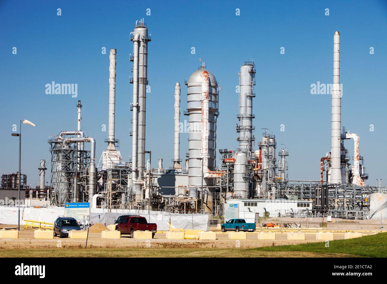 The Shell Scotforth plant which takes bitumen extracted from the tar ...