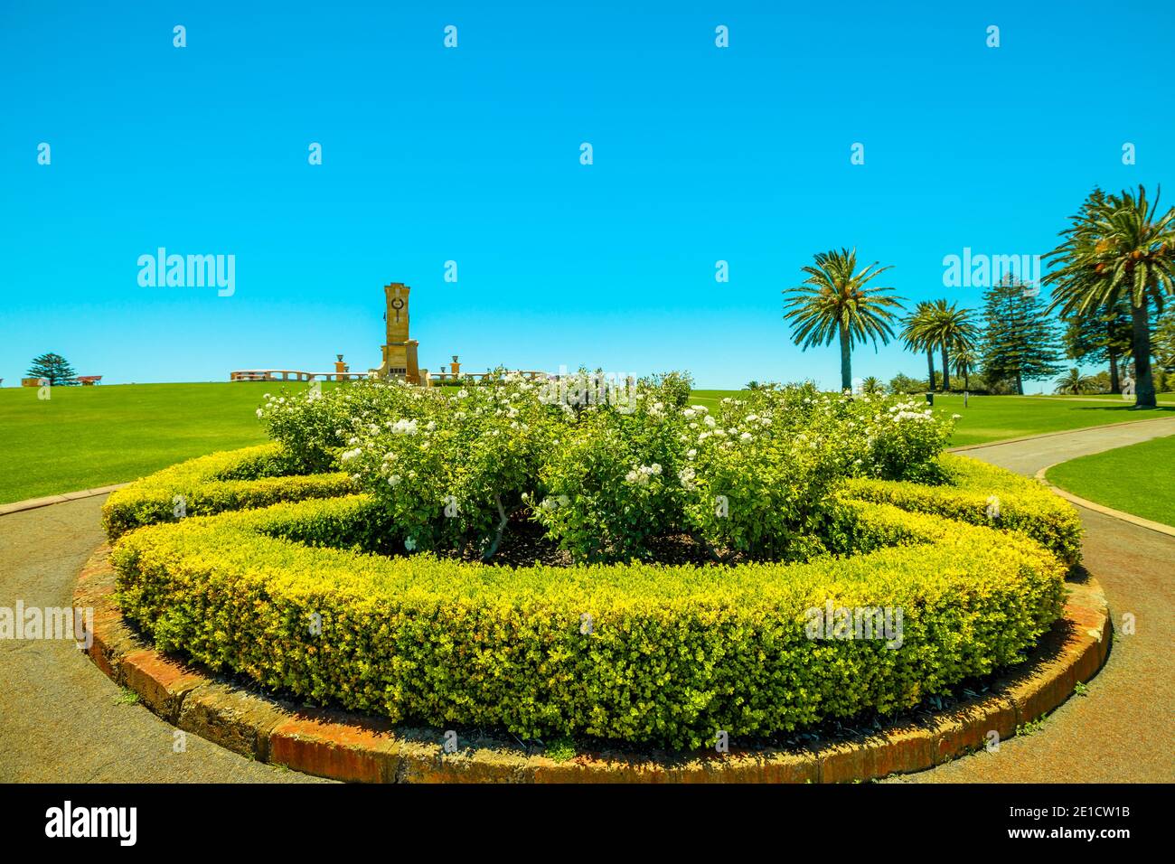 flowery roundabout in front of Fremantle war memorial of Fremantle ...