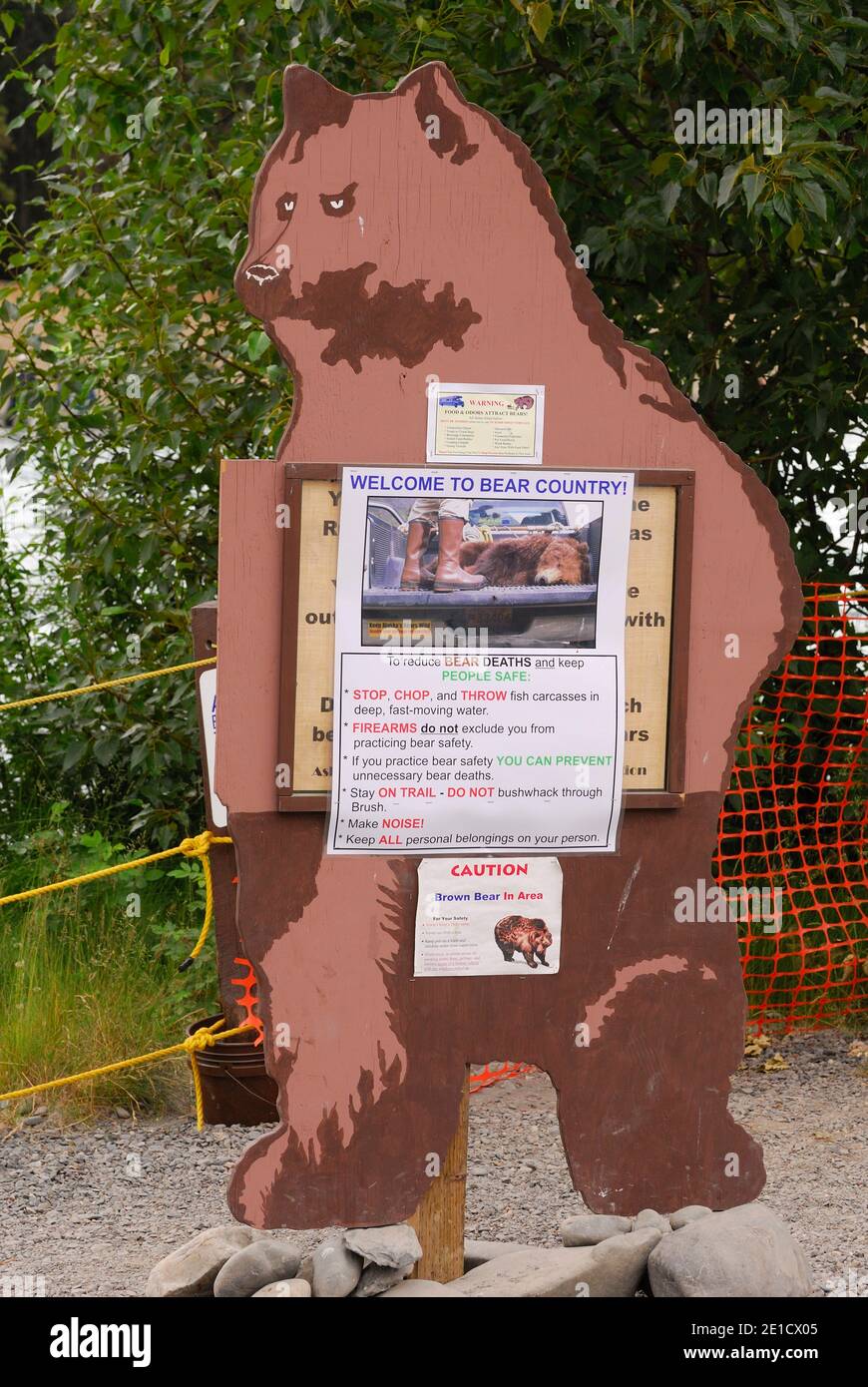 Bear country sign hi-res stock photography and images - Alamy