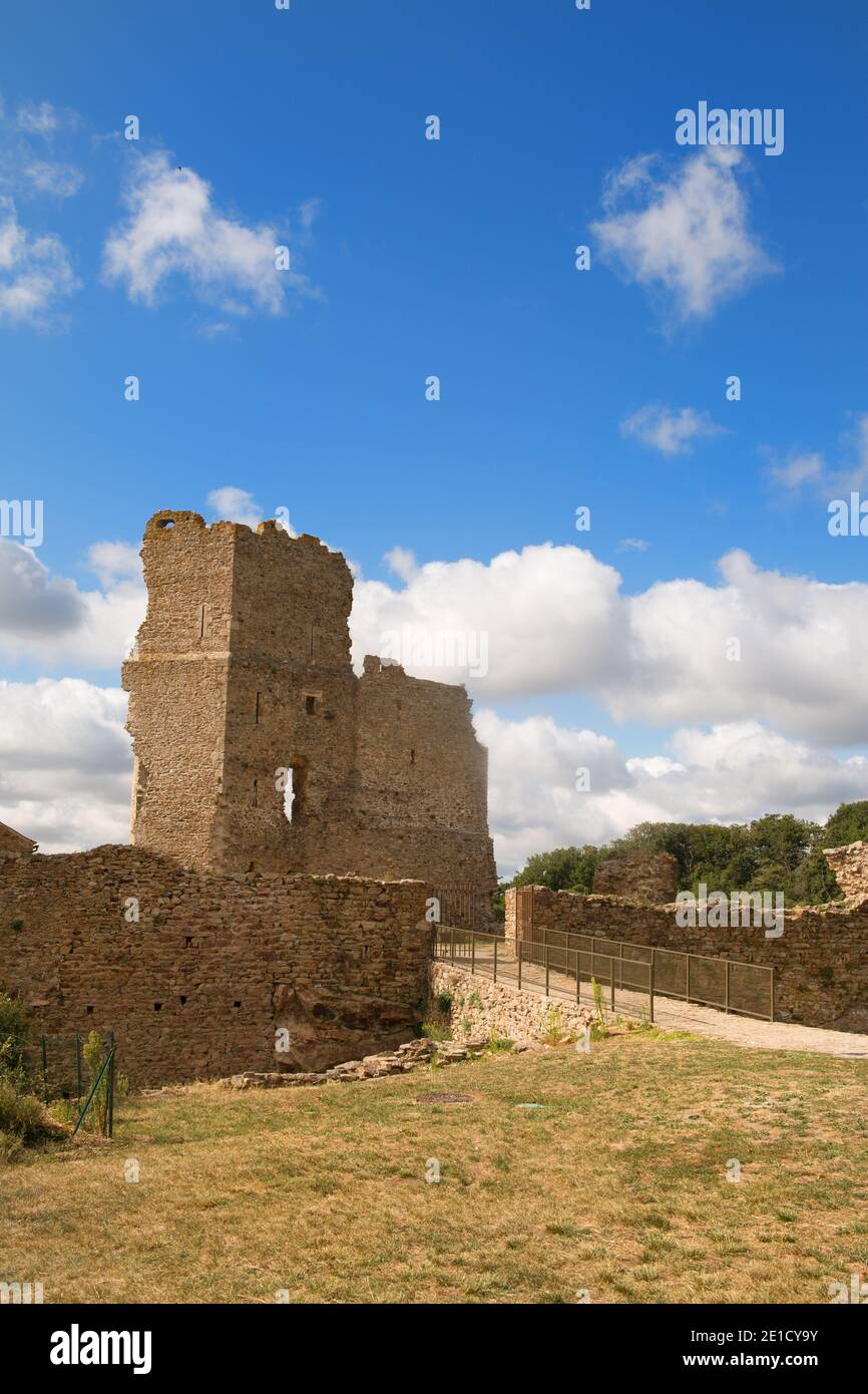 old castle cathare of Saissac in Languedoc Roussillon Stock Photo - Alamy