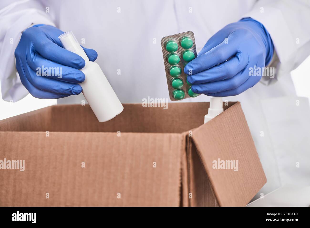 Drug Delivery Capsule High Resolution Stock Photography and Images - Alamy