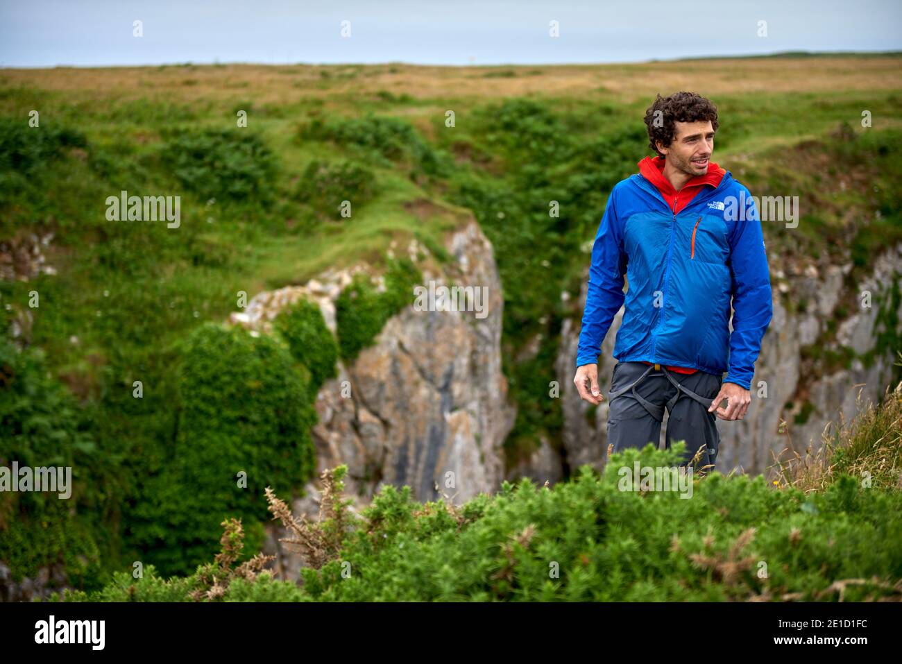 Three quarter length shot hi-res stock photography and images - Alamy
