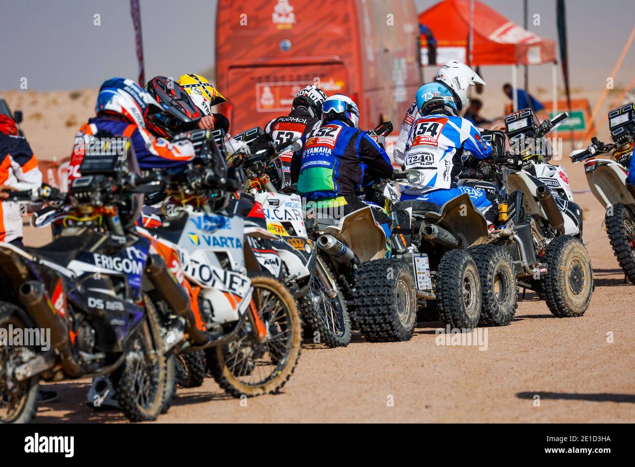 Quad, bike, moto, atmosphere during the 4th stage of the Dakar 2021 ...