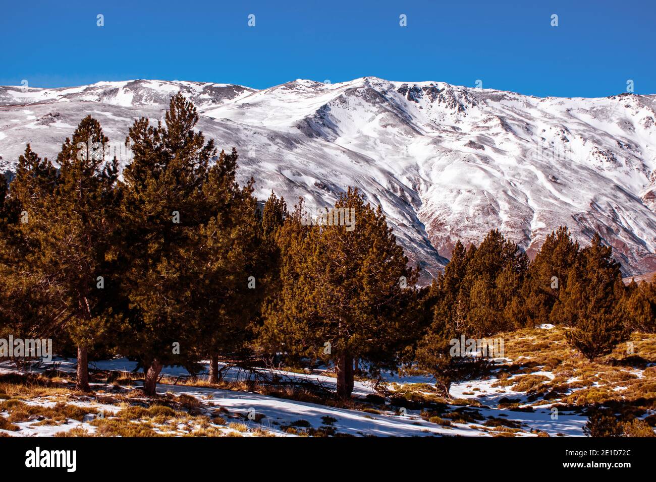 Sierra nevada peaks hi-res stock photography and images - Alamy