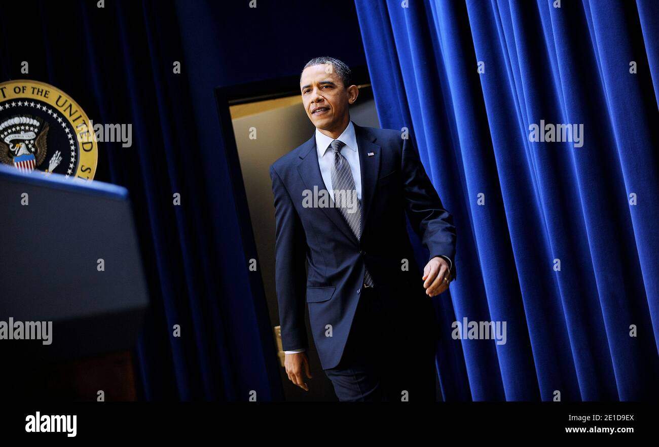 US President Barack Obama gives a press conference on the South Court ...